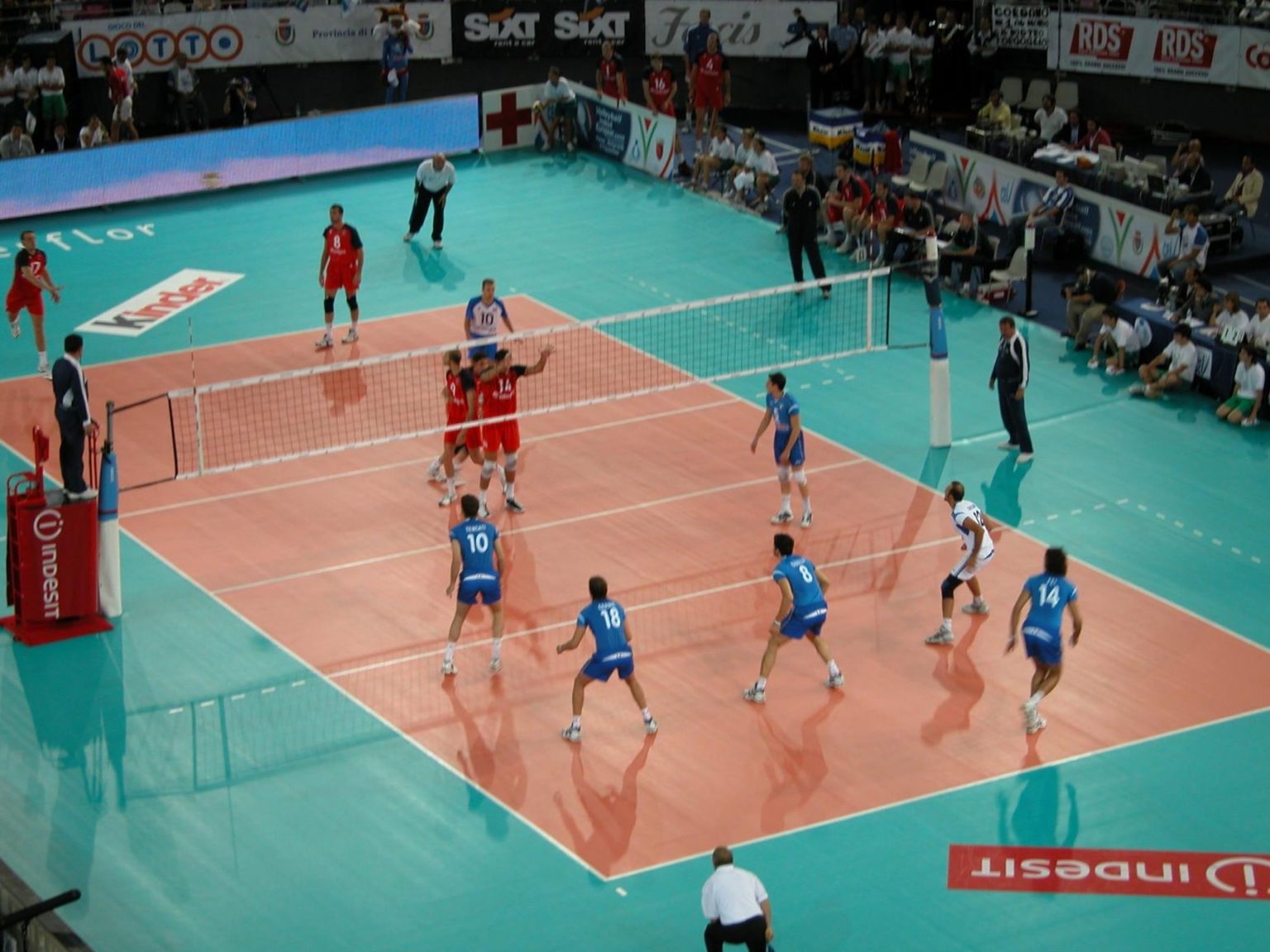 Dimensiones oficiales del campo de volei playa - Voleibol 360